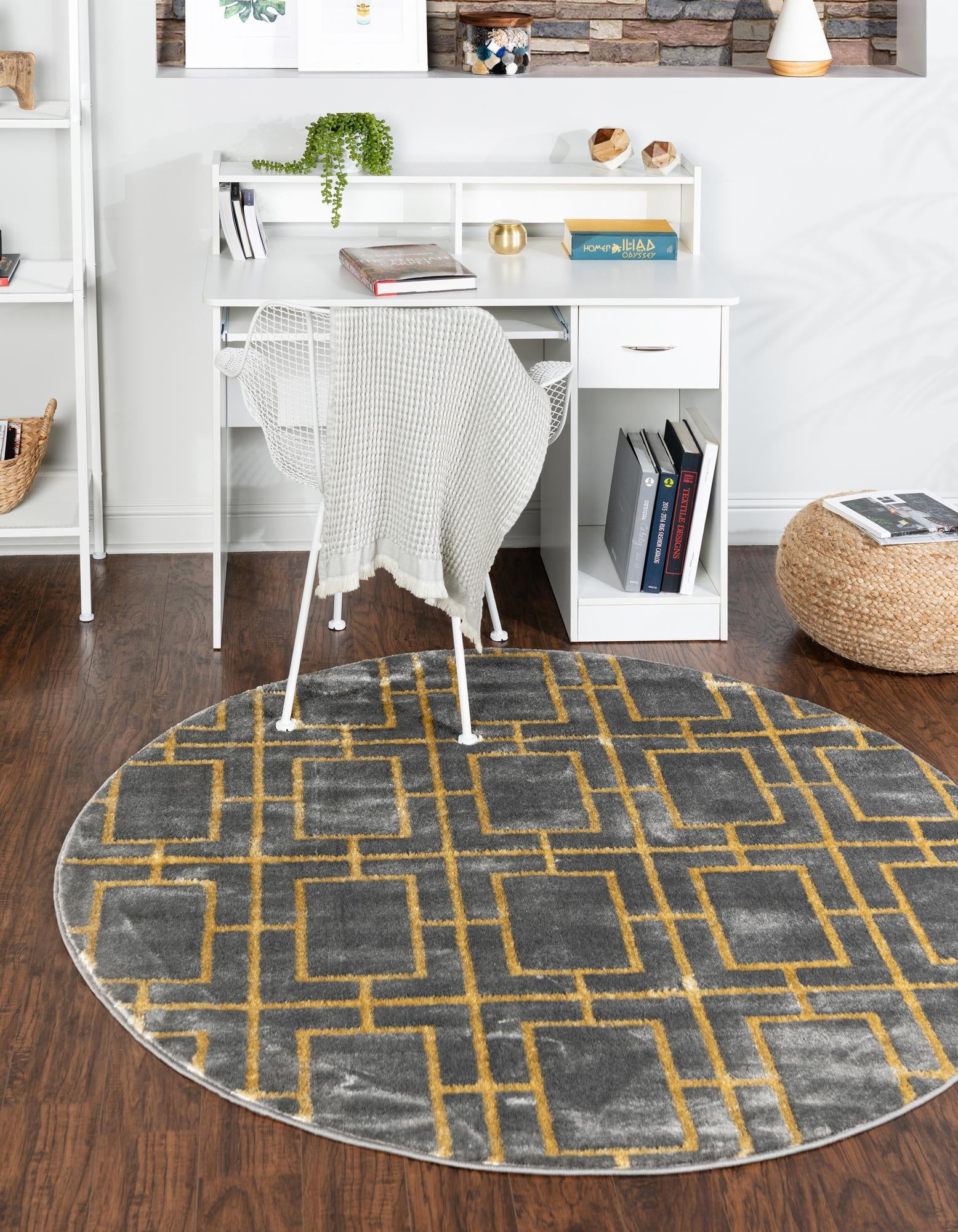 Rugs.com Marilyn Monroe™ Glam Trellis Collection Rug – 3 Ft Round Gray ...