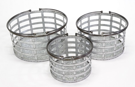 Set of Three Galvanized Metal Bins with Handles, L: 17.7" Dia, M: 14.8 ...