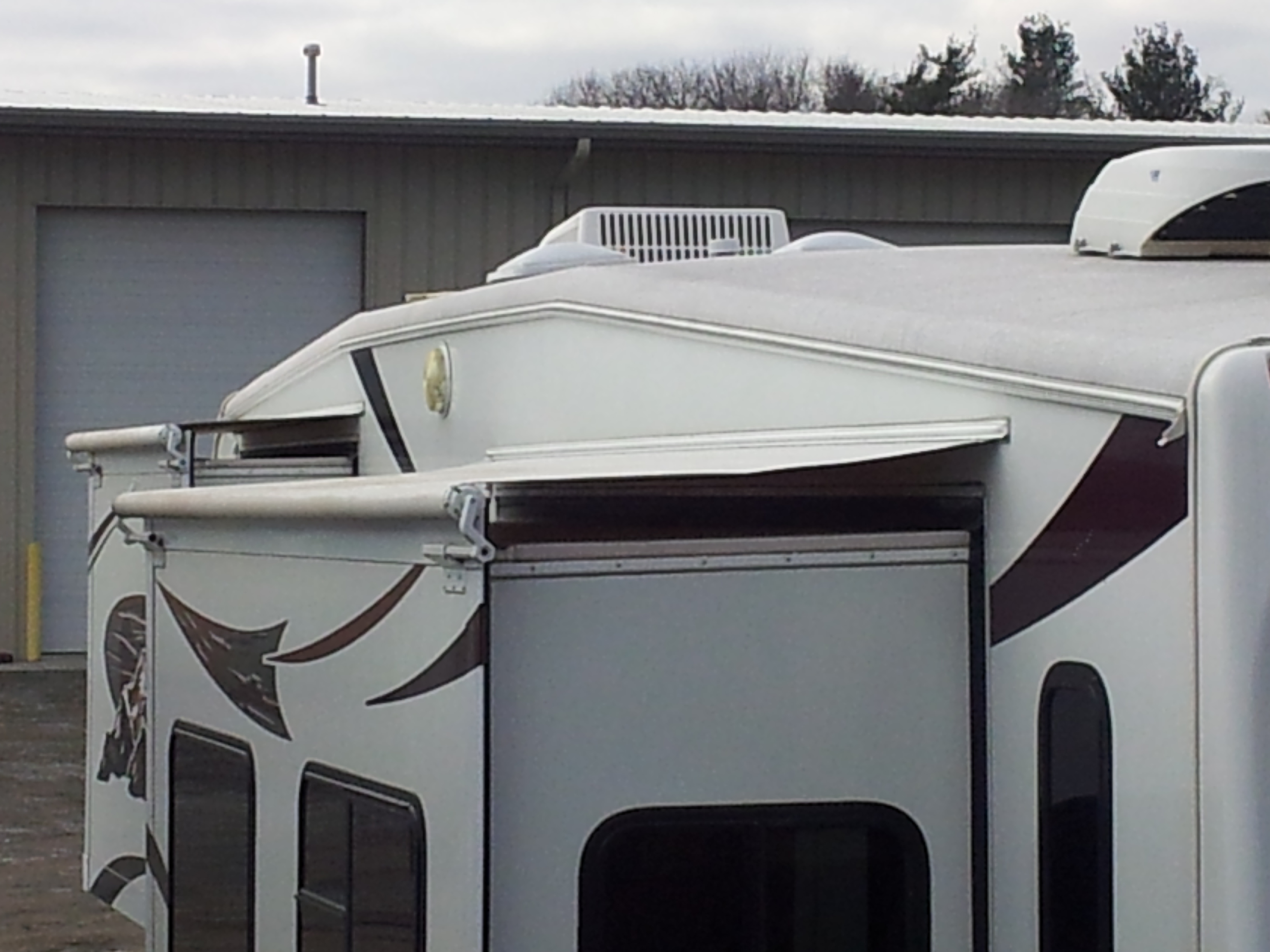 RV SLIDE OUT CORNER GUARDS, BLACK - Walmart.com