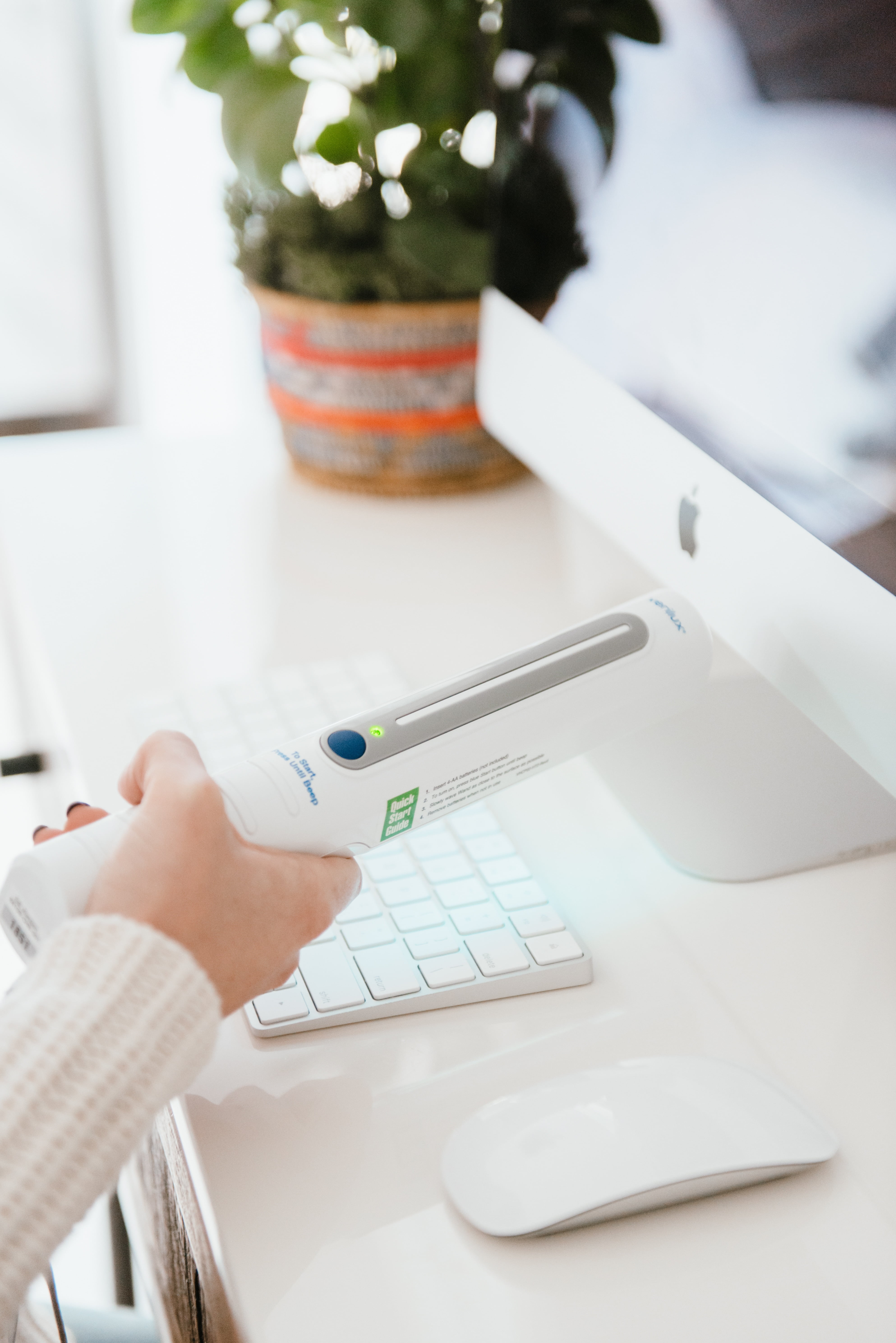 Buy Verilux CleanWave Portable Sanitizing Travel Wand - UV-C Technology ...