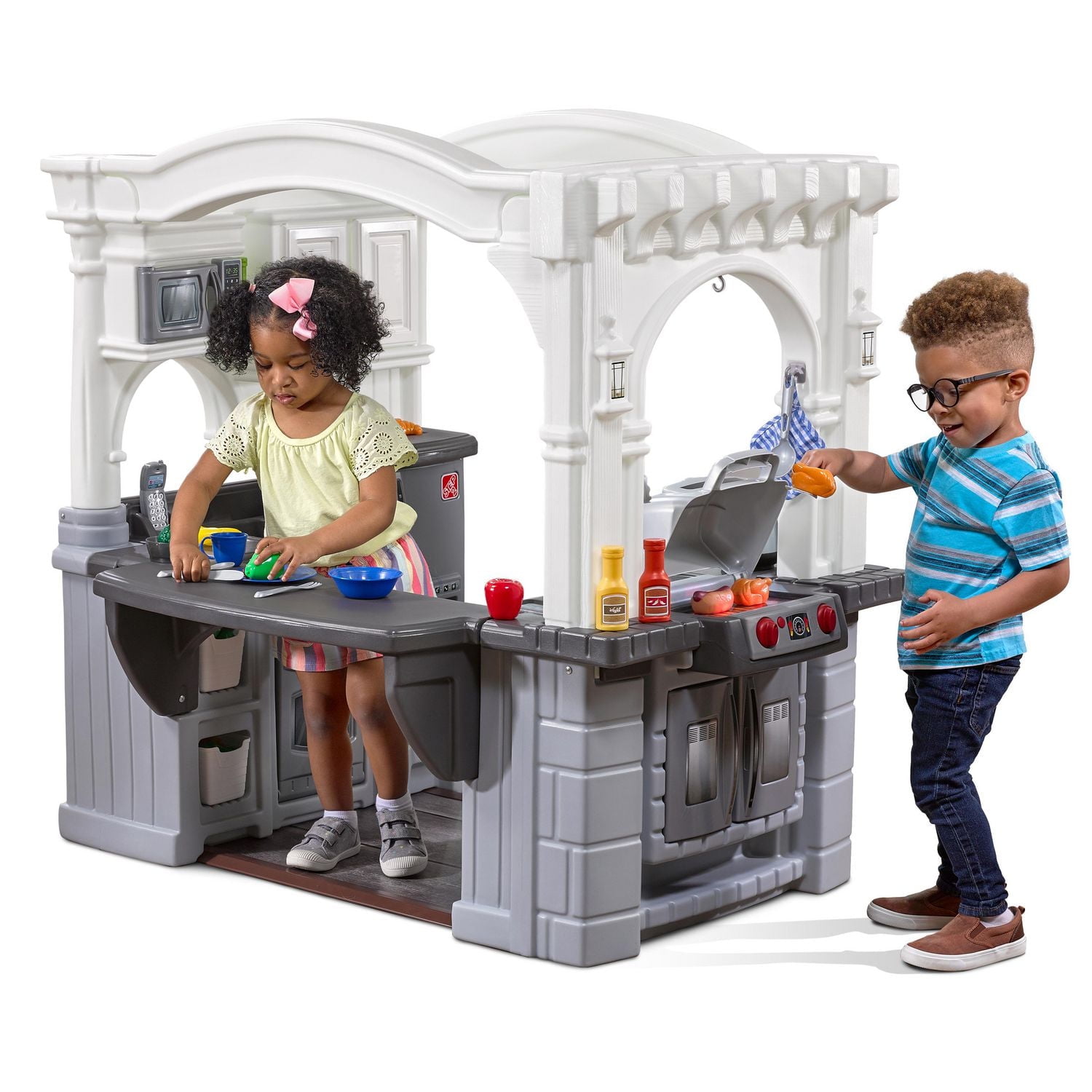 Step2 Grand Walk-In Classic Kitchen & Grill - Walmart.ca