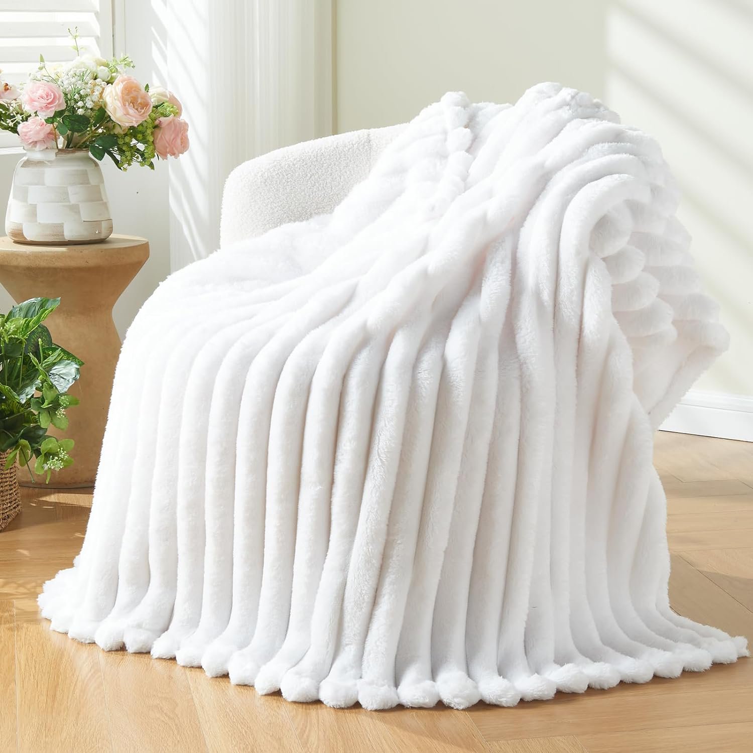 Click here for Siabc-Super Soft Throw Blanket White Premium Silky... prices