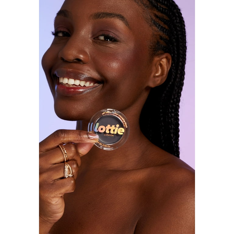 Lottie Black's Instagram, Twitter & Facebook on IDCrawl