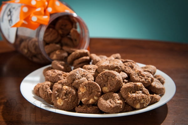 Brownie Crisps Gourmet White Chocolate Chip Cookies - 10oz - Walmart.com