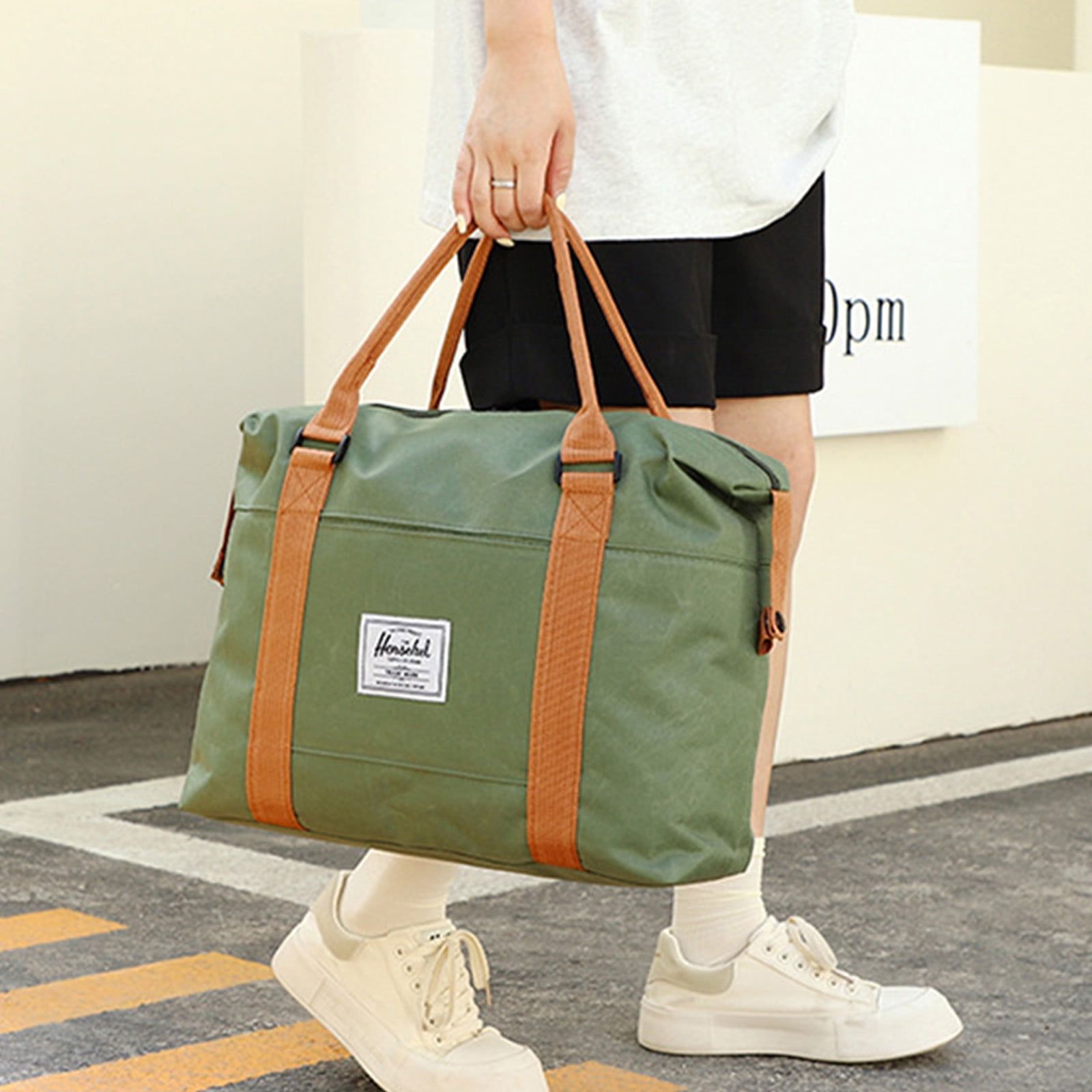 Click here for Fridja Travel Duffle Bag  Waterproof Weekend Bag C... prices