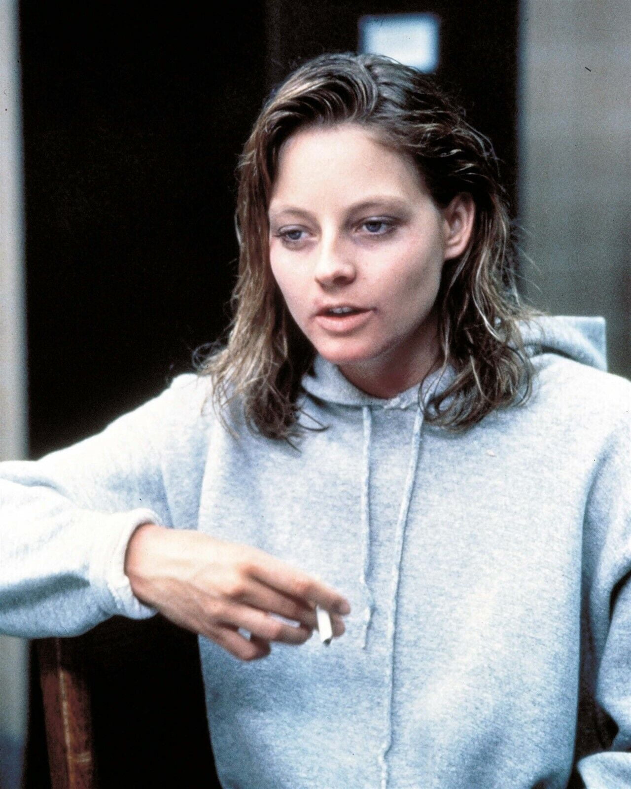 Jodie Foster in grey sweat shirt smoking cigarette 1988 The Accused ...