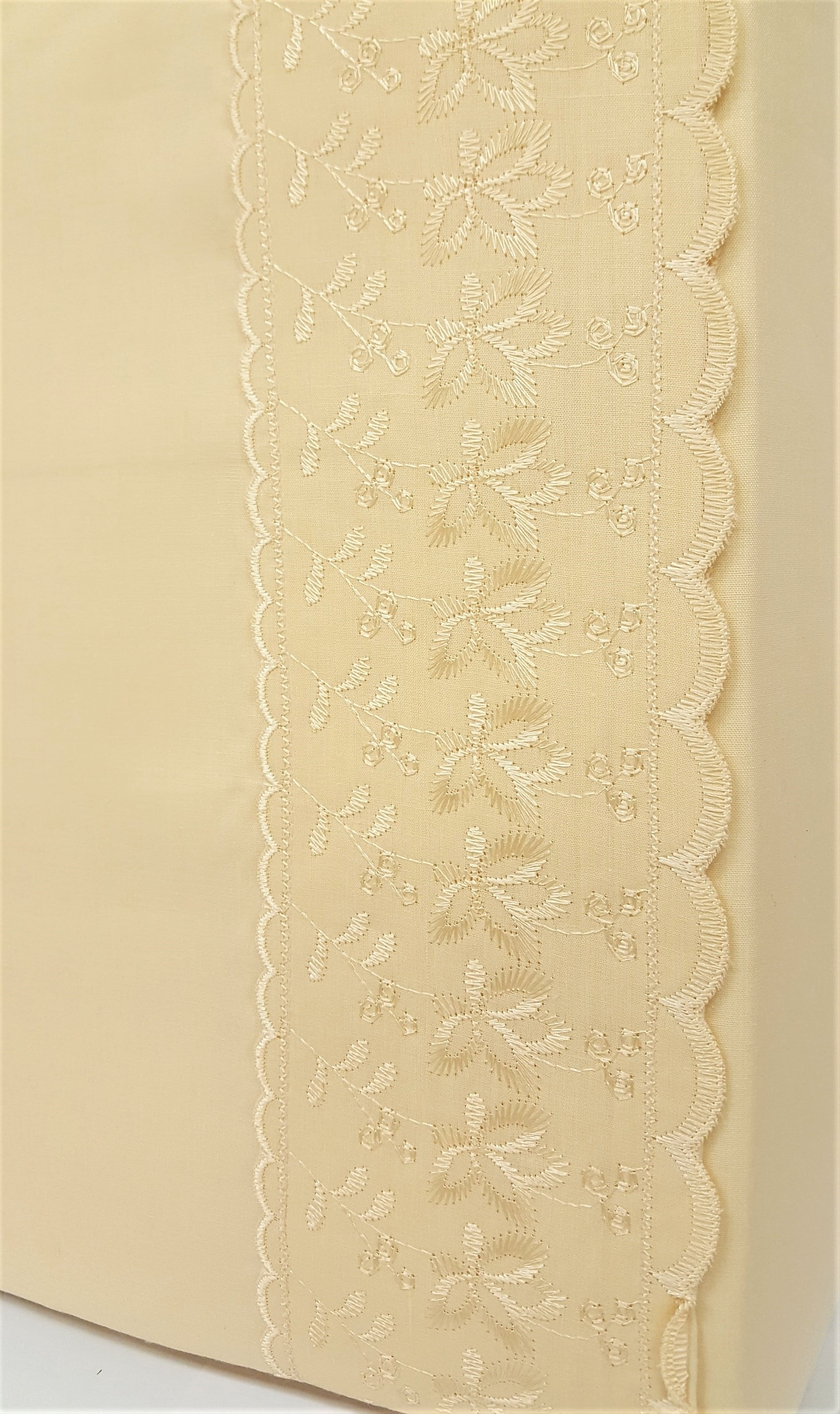 Ben&Jonah 4 Piece Percale Eyelet PolyCotton Sheet Set in King - Cream ...