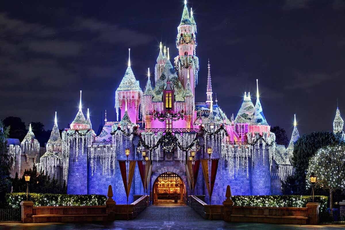 Disney Ice Castle - CANVAS OR PRINT WALL ART+ - Walmart.com