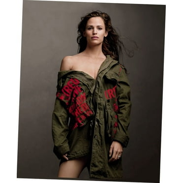 Kaley Cuoco Poster Pink Top 16x24 Poster Medium Art Poster 16x24 Square Adults Best Posters ...