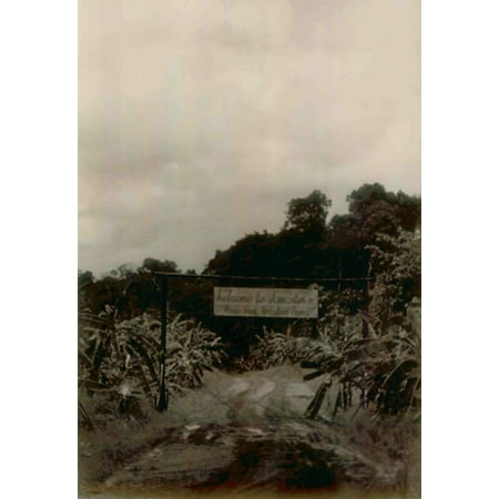 Front Gate Welcome Sign And Gate At The Beginning Of The Road Into ...