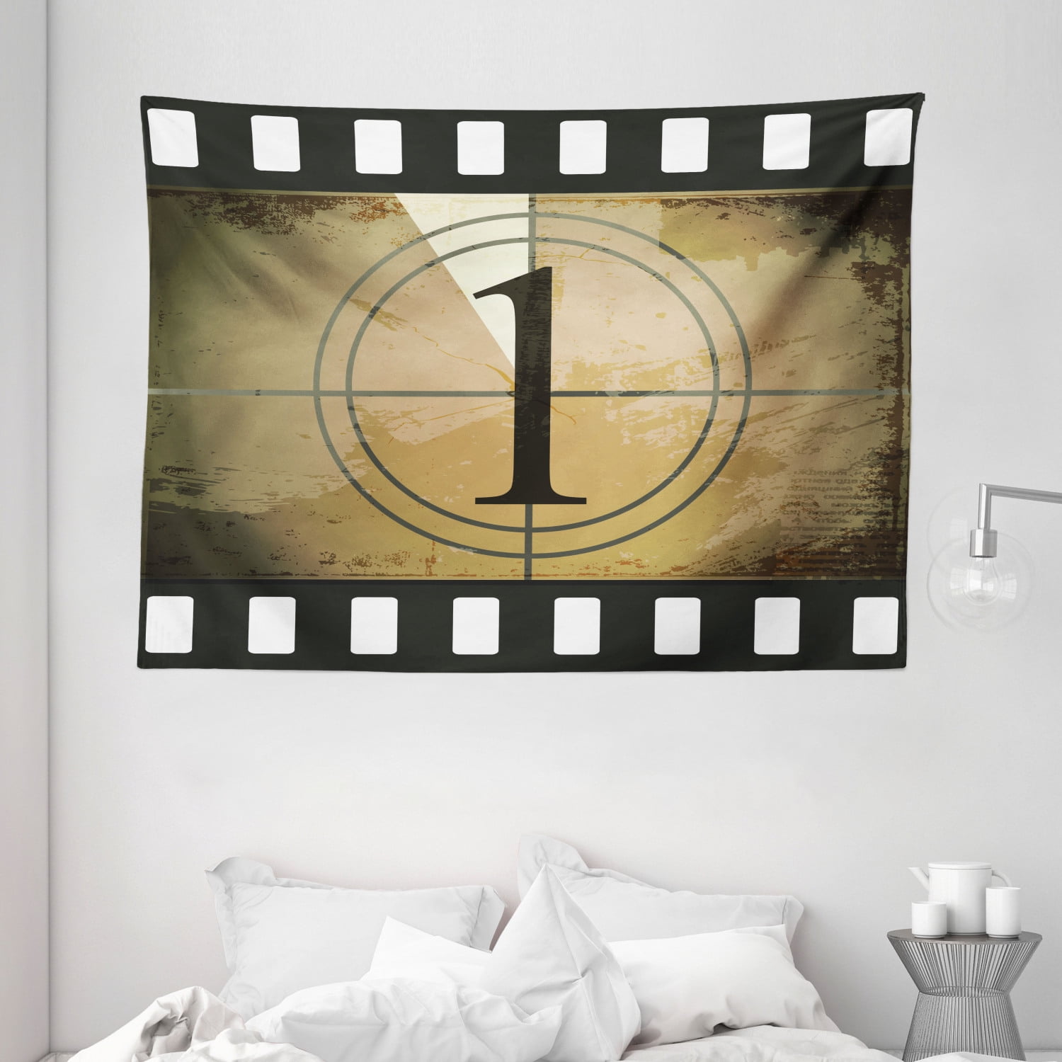 Movie Theater Tapestry, Grunge Countdown Frame with the Number 1 in a ...