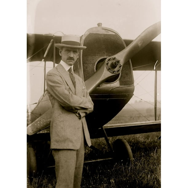 Glenn Hammond Curtiss was an American aviation pioneer and founder of ... Glenn Hammond Curtiss was an American aviation pioneer and founder of ...
