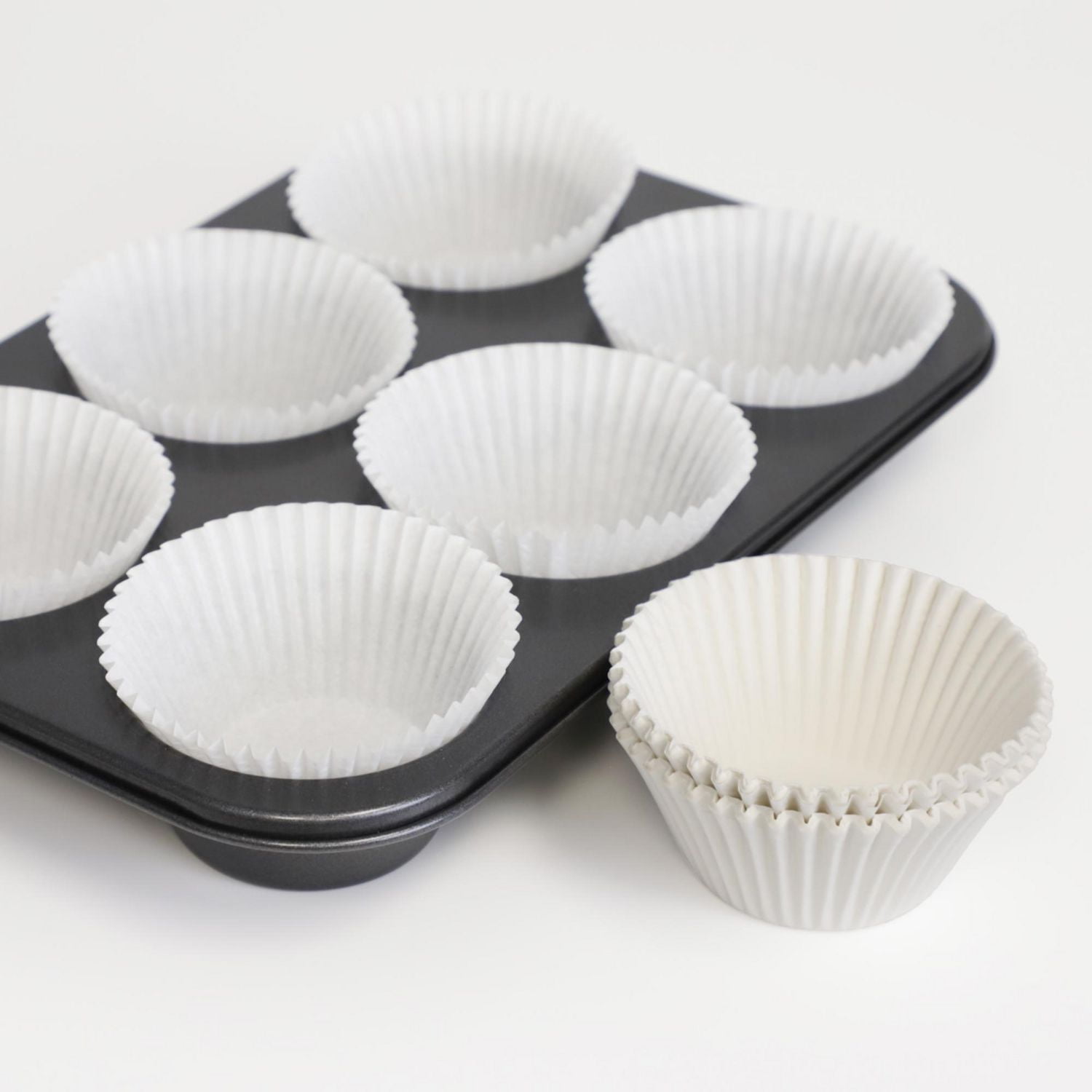 Click here for Pillsbury 50pc Jumbo White Baking Cups prices