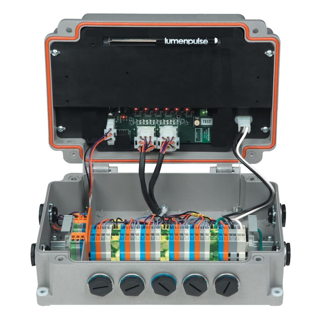 Lumenpulse 11120 - CBX-ST-120/277-DMX/RDM/SI-SPL (008179) DAISY CHAIN ...