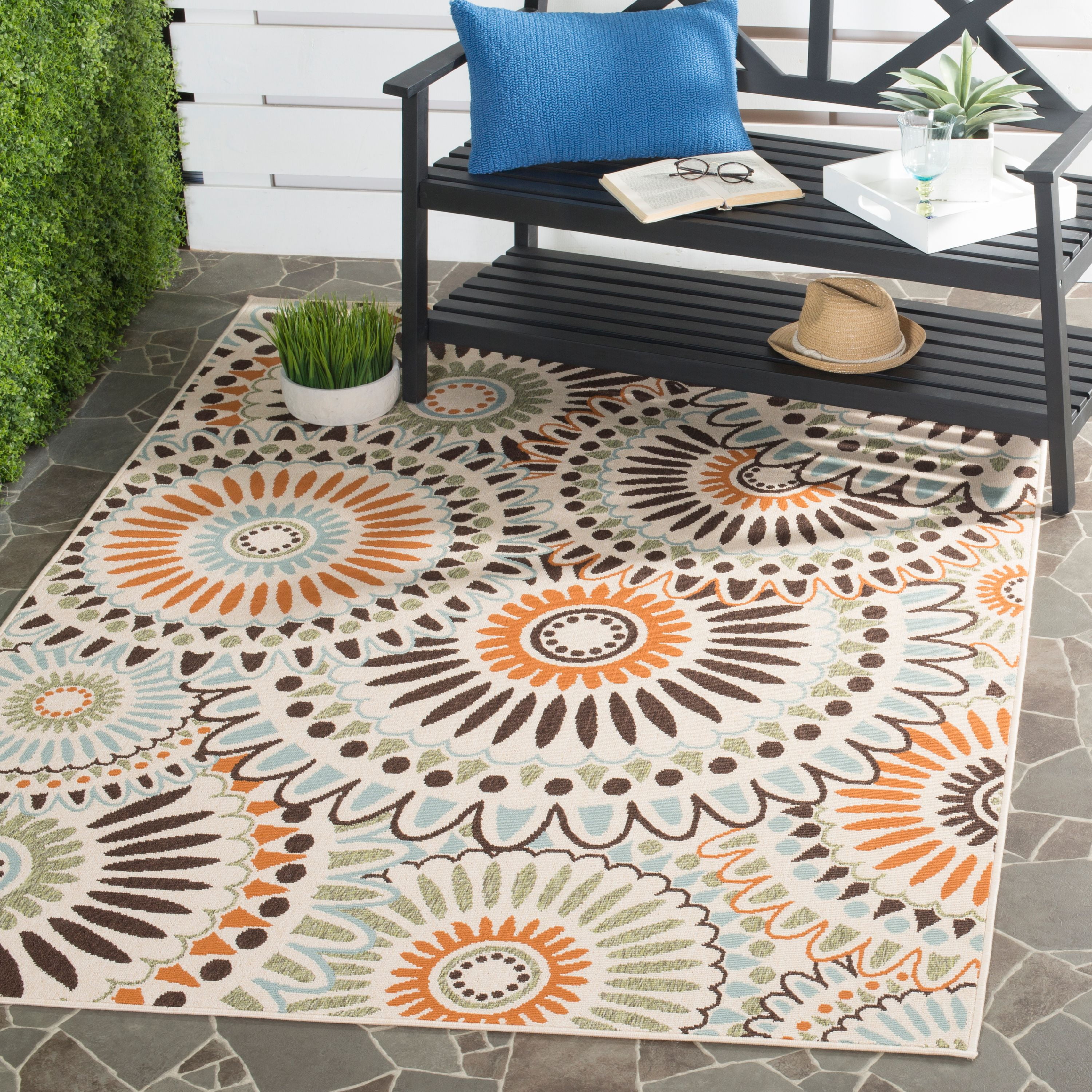 Safavieh Veranda Petra Geometric Indoor/Outdoor Area Rug or Runner ...