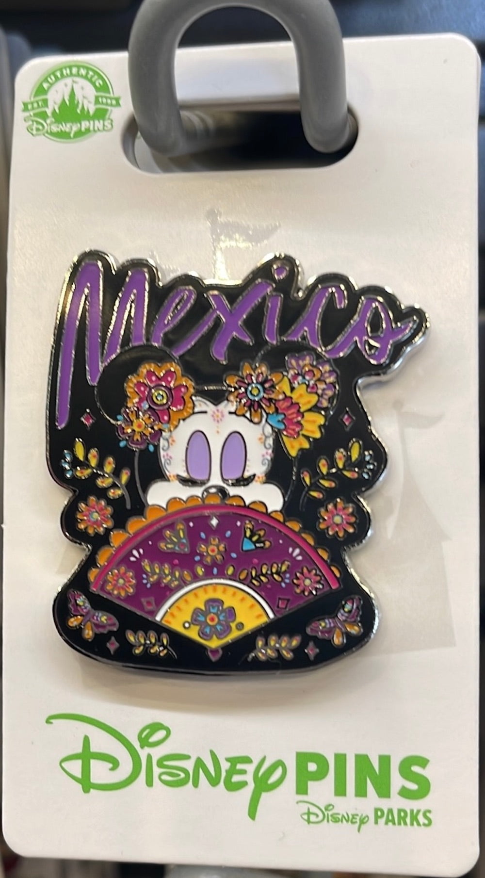 Disney Pins Parks Epcot World Showcase Mexico Minnie Pin New with Card ...