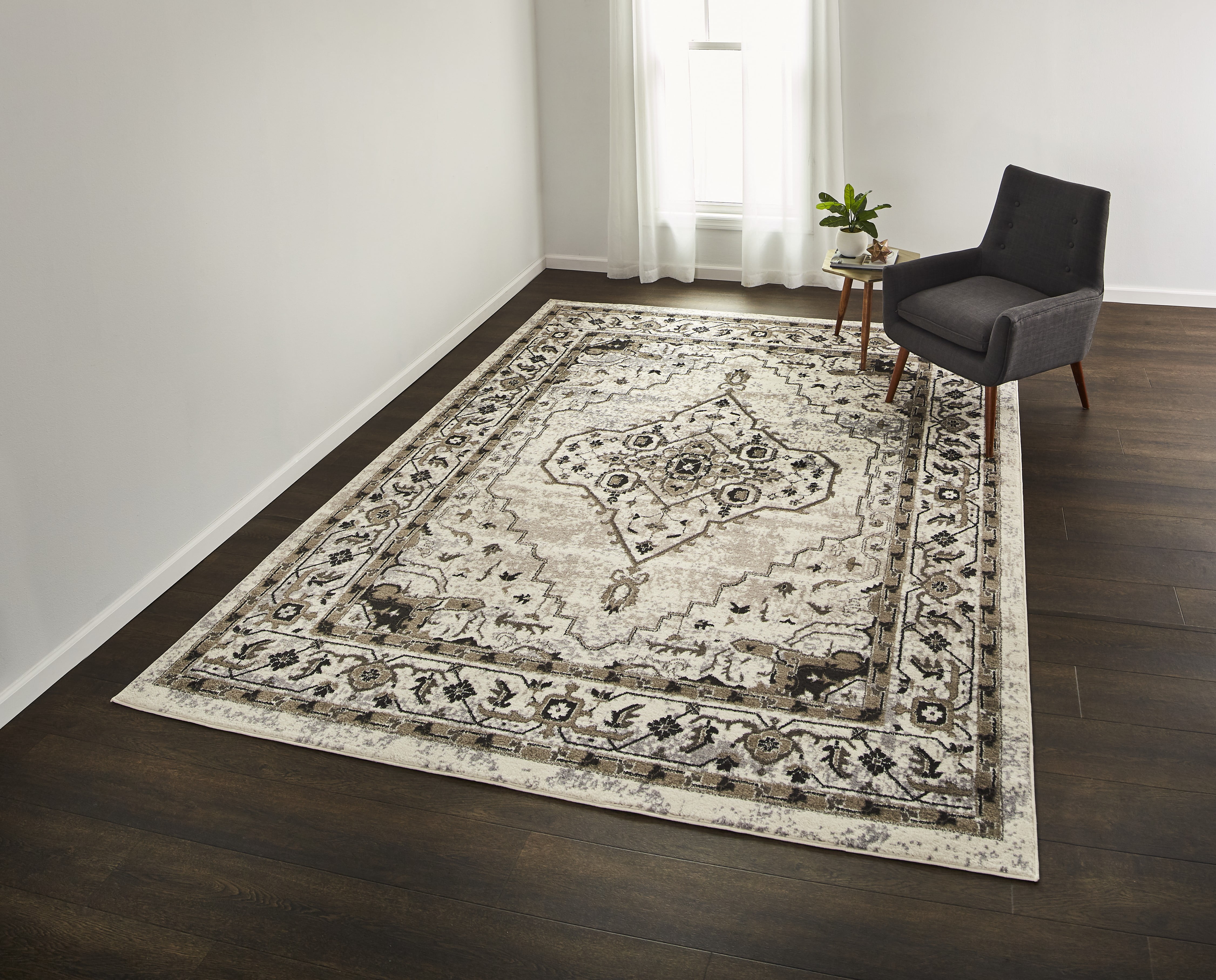 VCNY Home Antonia Traditional Medallion Frise Area Rug, 5' x 7' 6 ...