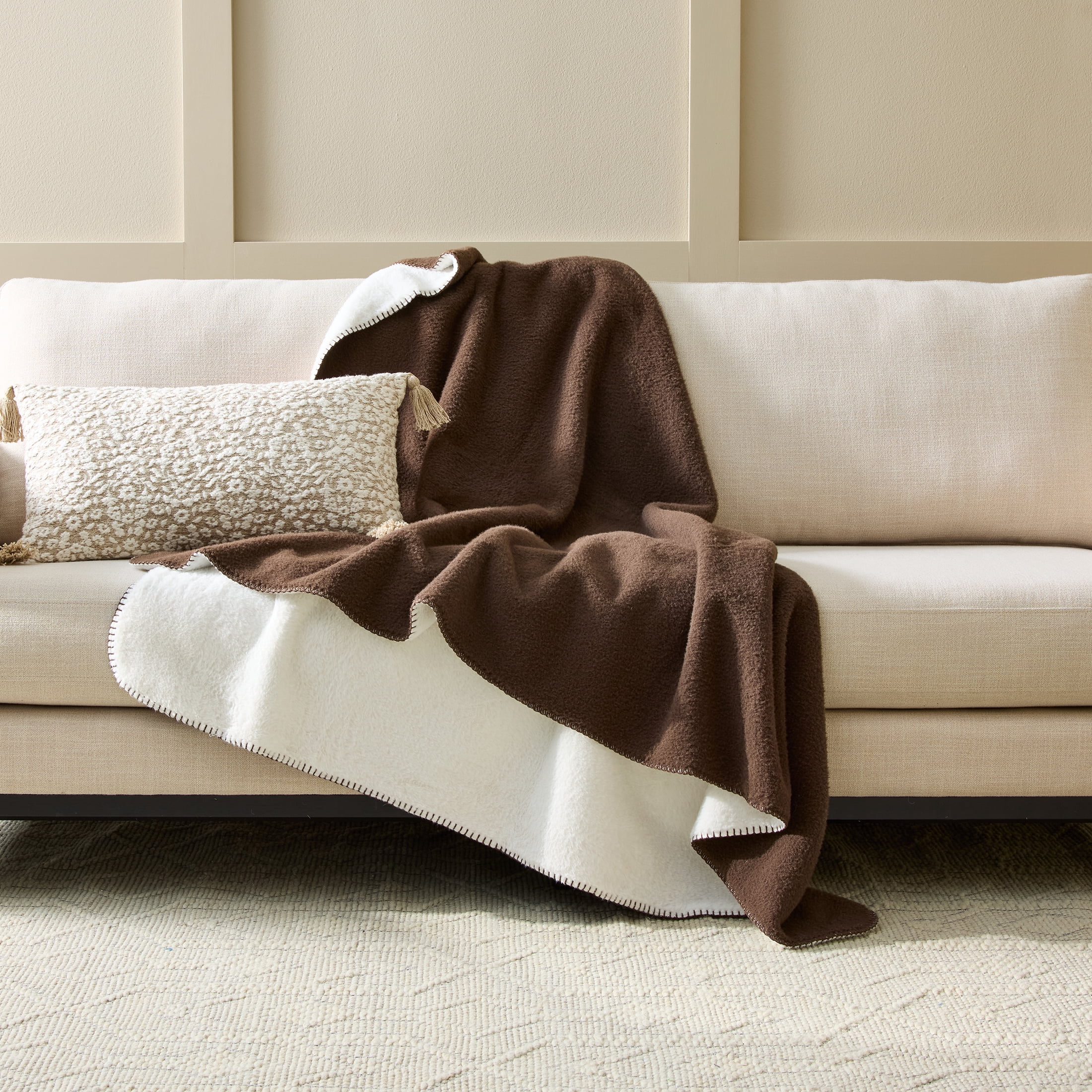 Better Homes & Gardens Cozy Faux Wool Throw, Surdimensionné, Rich Cocoa ...
