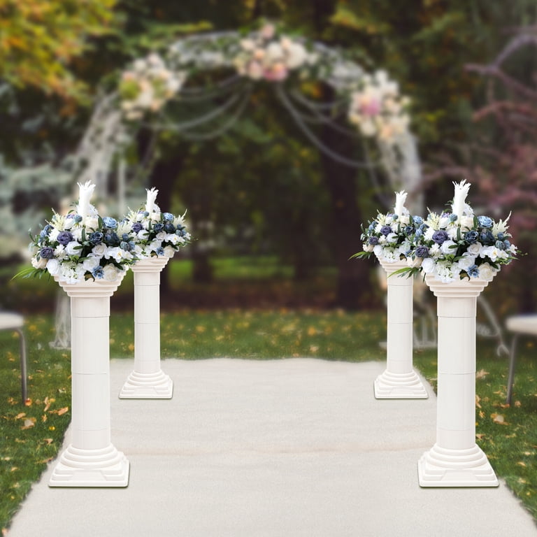 White wedding pillars | Beachweddingtips.com