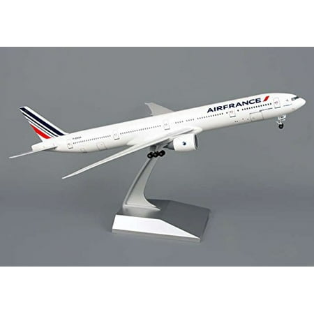 Daron Skymarks Air France 777-300ER Airplane Model Building Kit with ...
