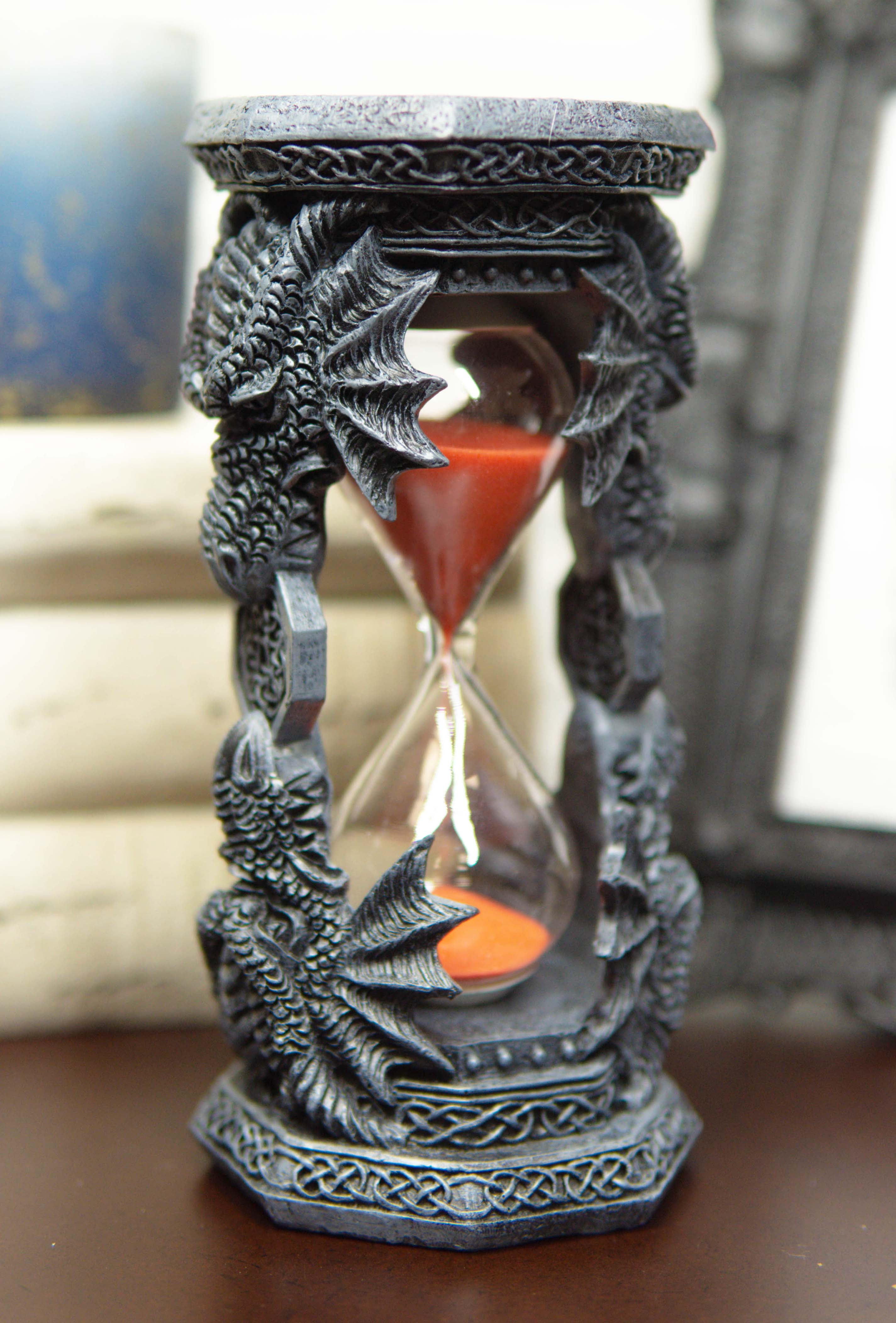 Octagonal Gothic Celtic Knotwork Invertible Dragon Heads Sand Timer ...