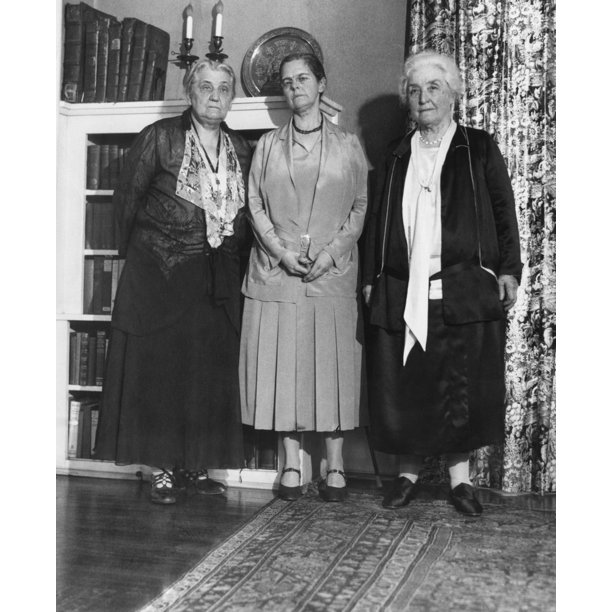 Jane Addams (Left) Received The Mary Carrie Thomas Award Of Bryn Mawr ...
