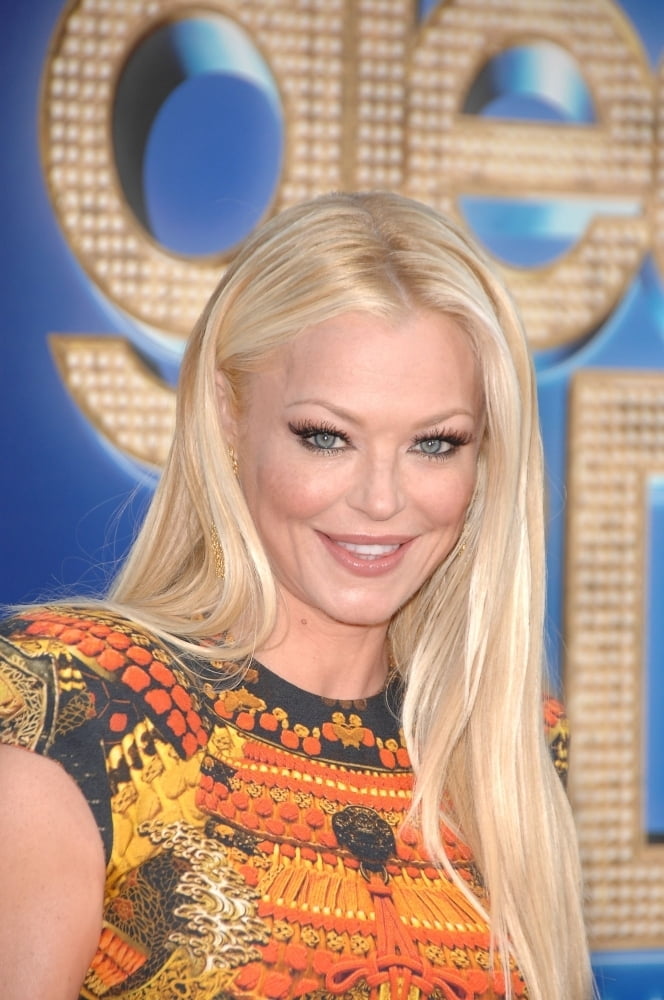 Charlotte Ross At Arrivals For Glee The 3D Concert Movie Premiere ...