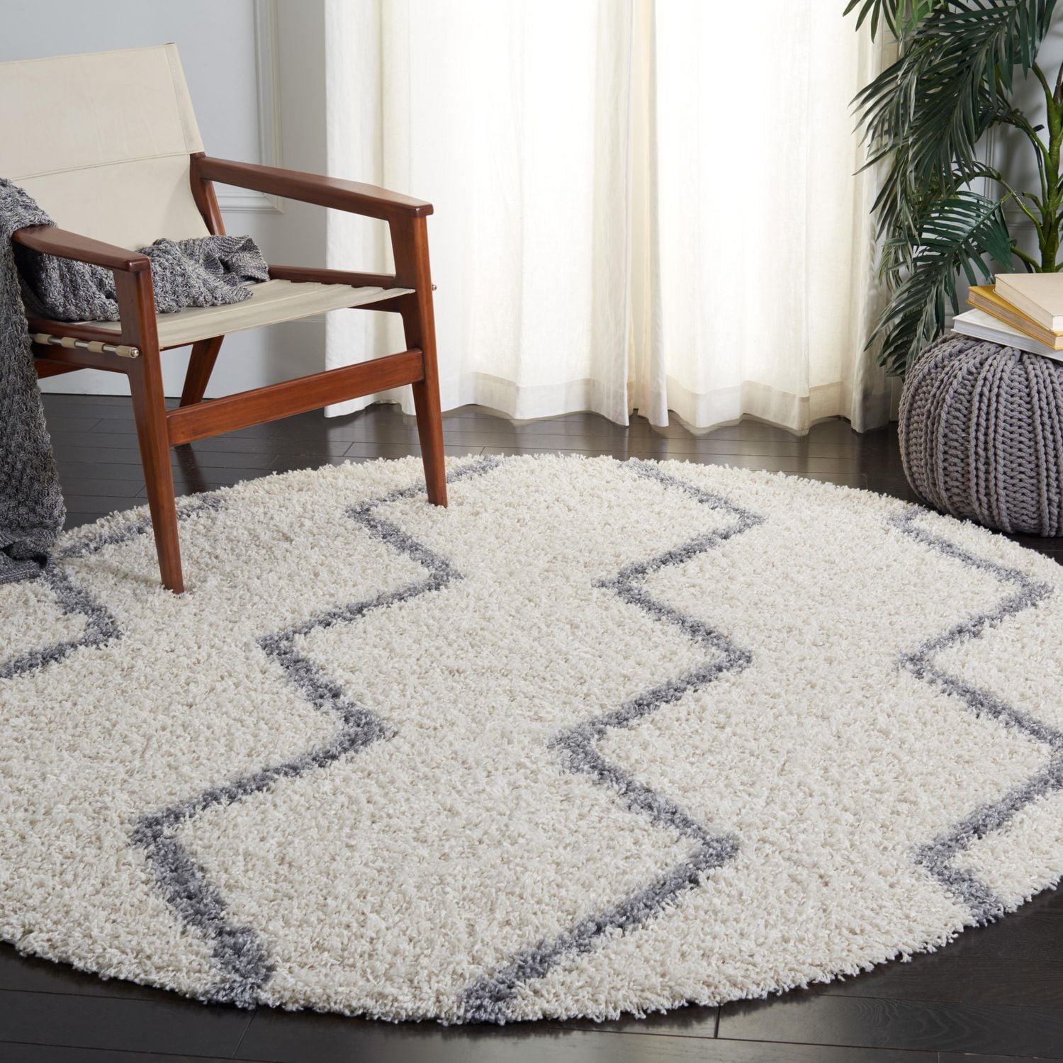 Click here for Safavieh Venus Carleen Chevron Shag Area Rug 6 Ft.... prices