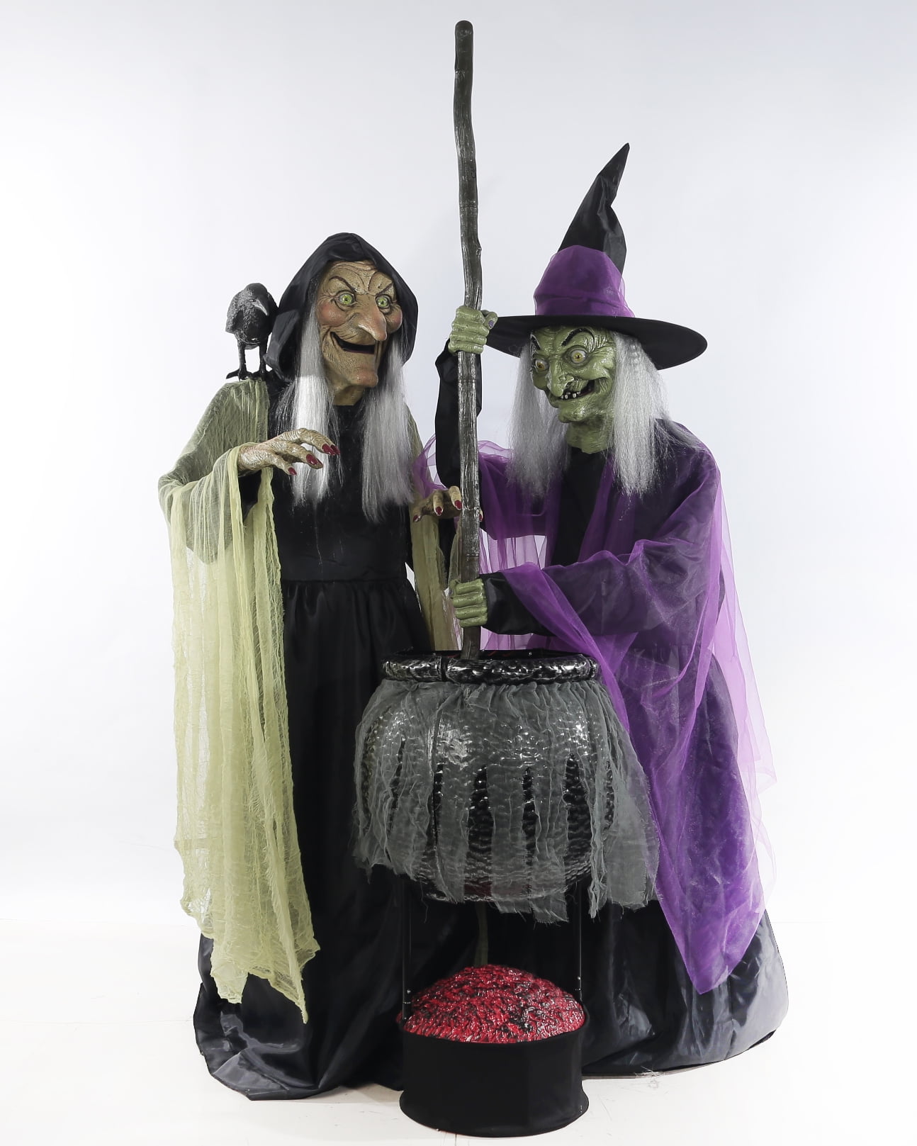 3 Witches Around Cauldron