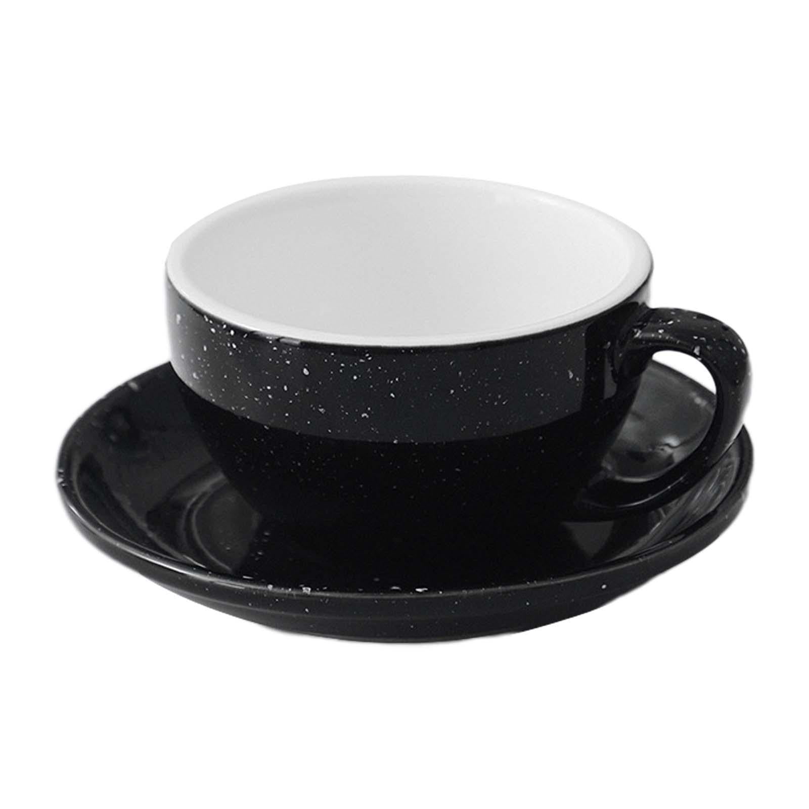 Taza de café de cerámica con platillo, diseño de arte latte, creativa ...