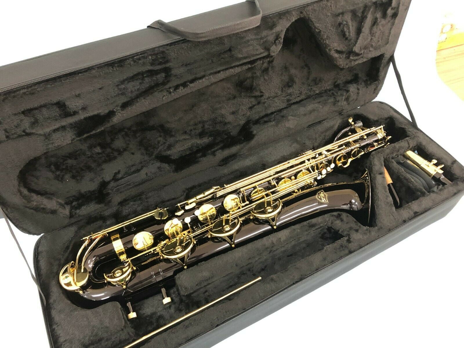 Professional Black Baritone Saxophone Eb Sax Exquisite Hand carved ...