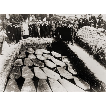 Clergy And Military Witness The Common Grave Burial Of Lusitania ...