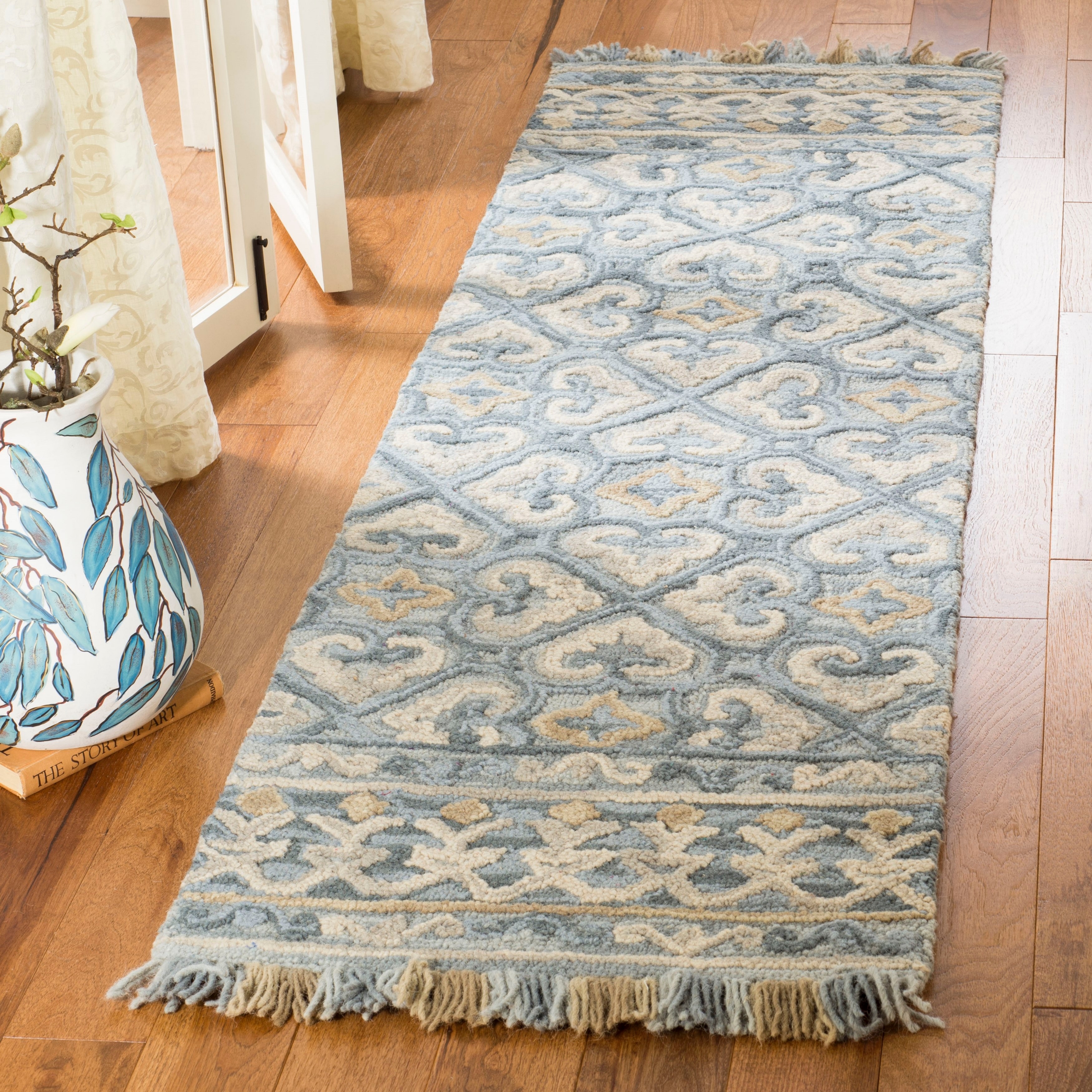 SAFAVIEH Blossom Jocelyne Geometric Fringe Wool Runner Rug, Light Beige ...