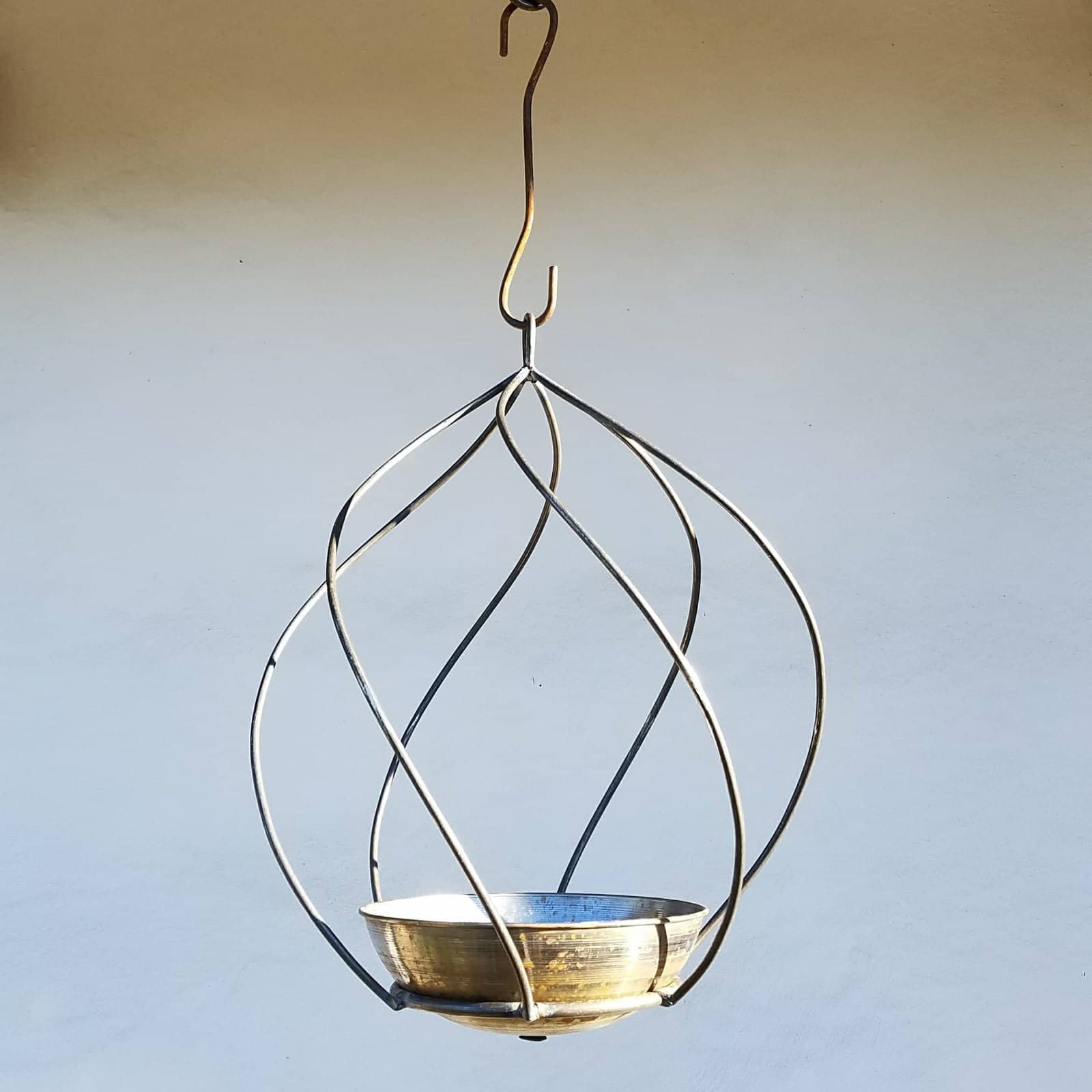 Passage Handmade Swirl Frame and 10 in. Planter - Walmart.com