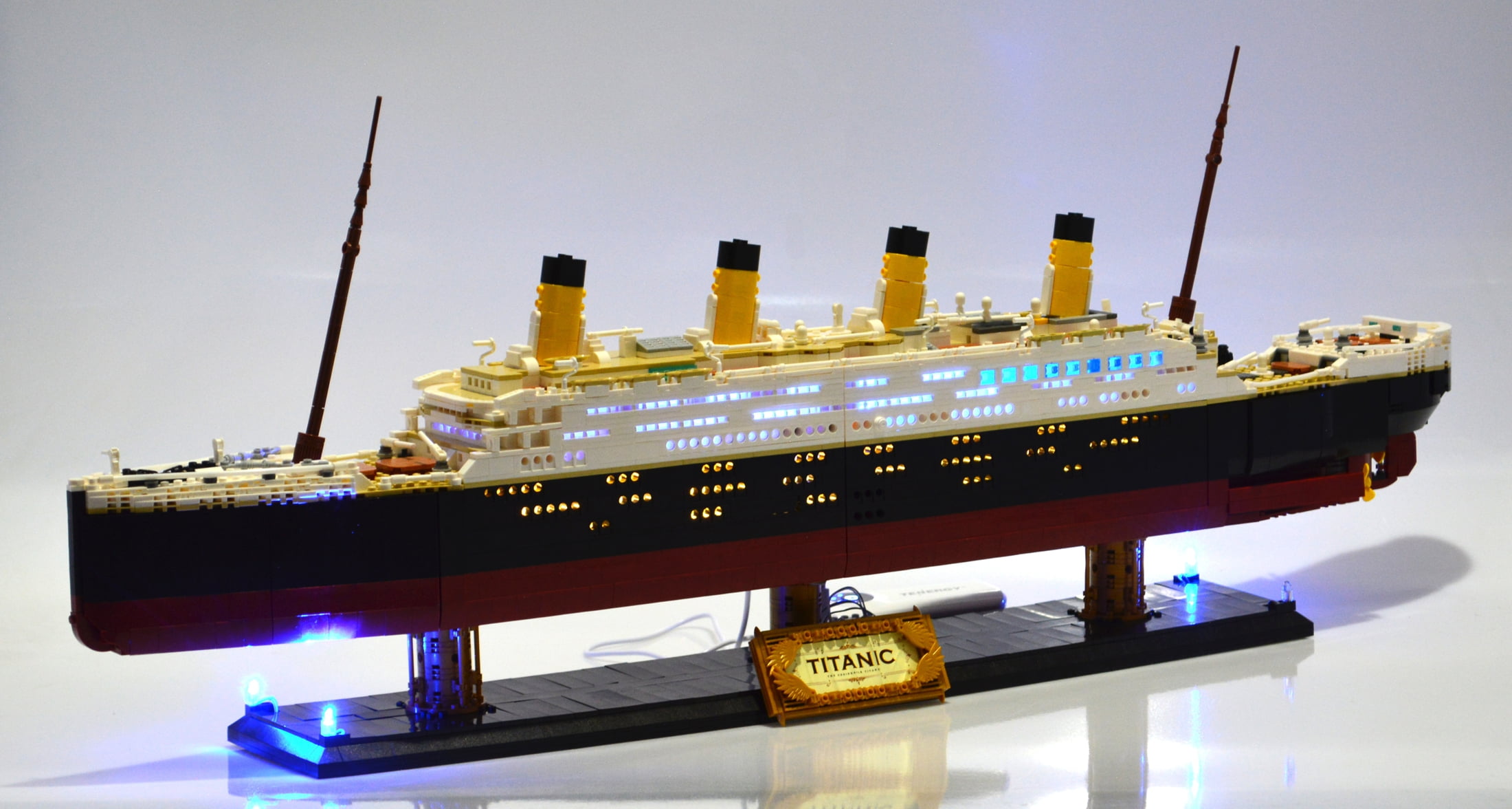Buy Aspire Deluxe Titanic Lighted Ship Model Micro Building Block Set W ...