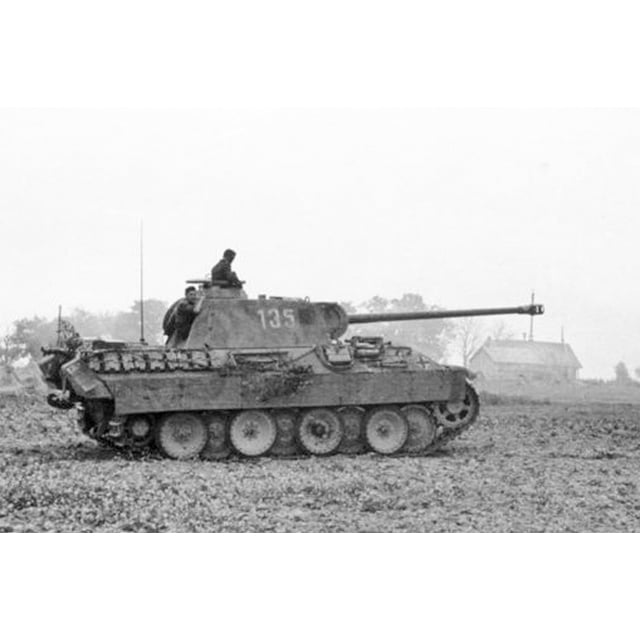 24x36 gallery poster, Panther tank with full Schurzen spaced armour ...