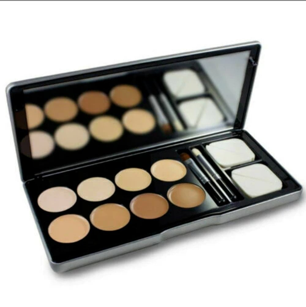 Me Makeup Essentials