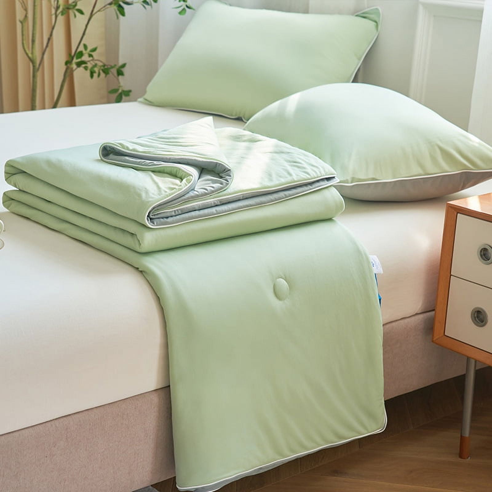 Click here for Songkaum Grade A Cooling Summer Quilted Blanket Ec... prices