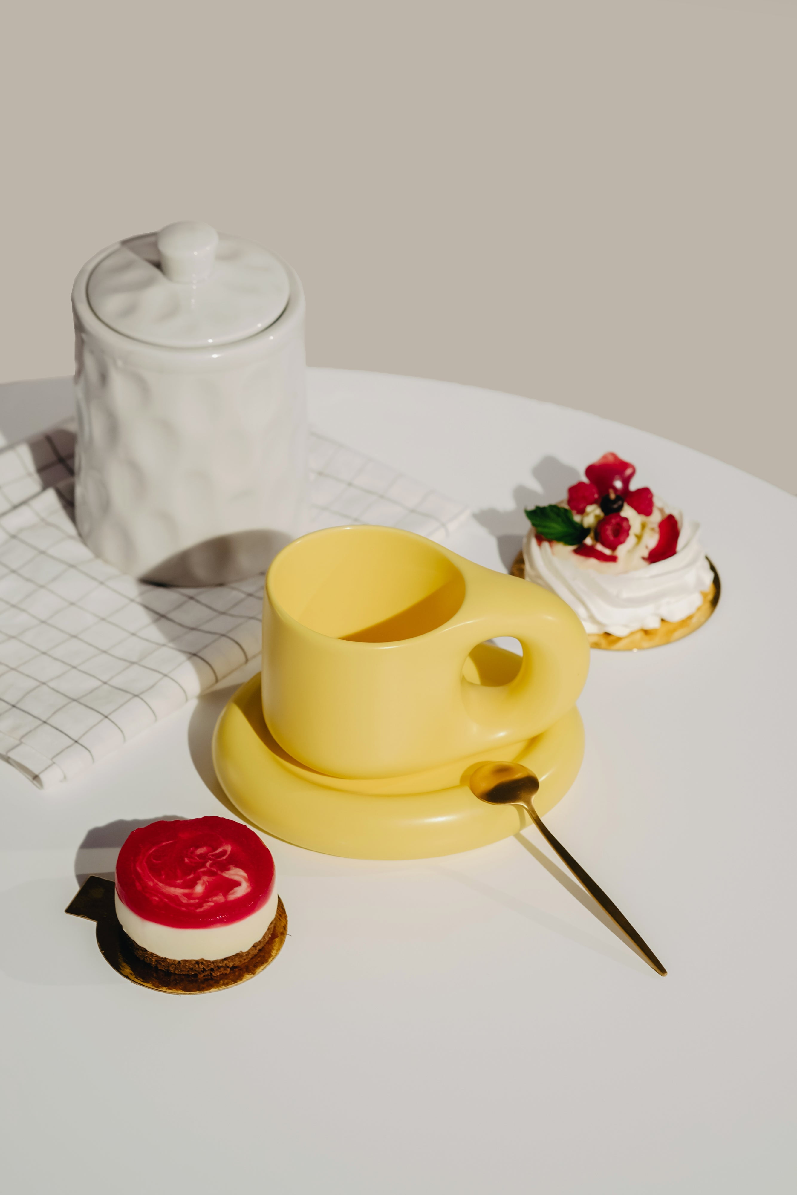 Nordic Style Chubby Handle Mug Ceramic Office Mug Plate Cute Coffee Cup ...