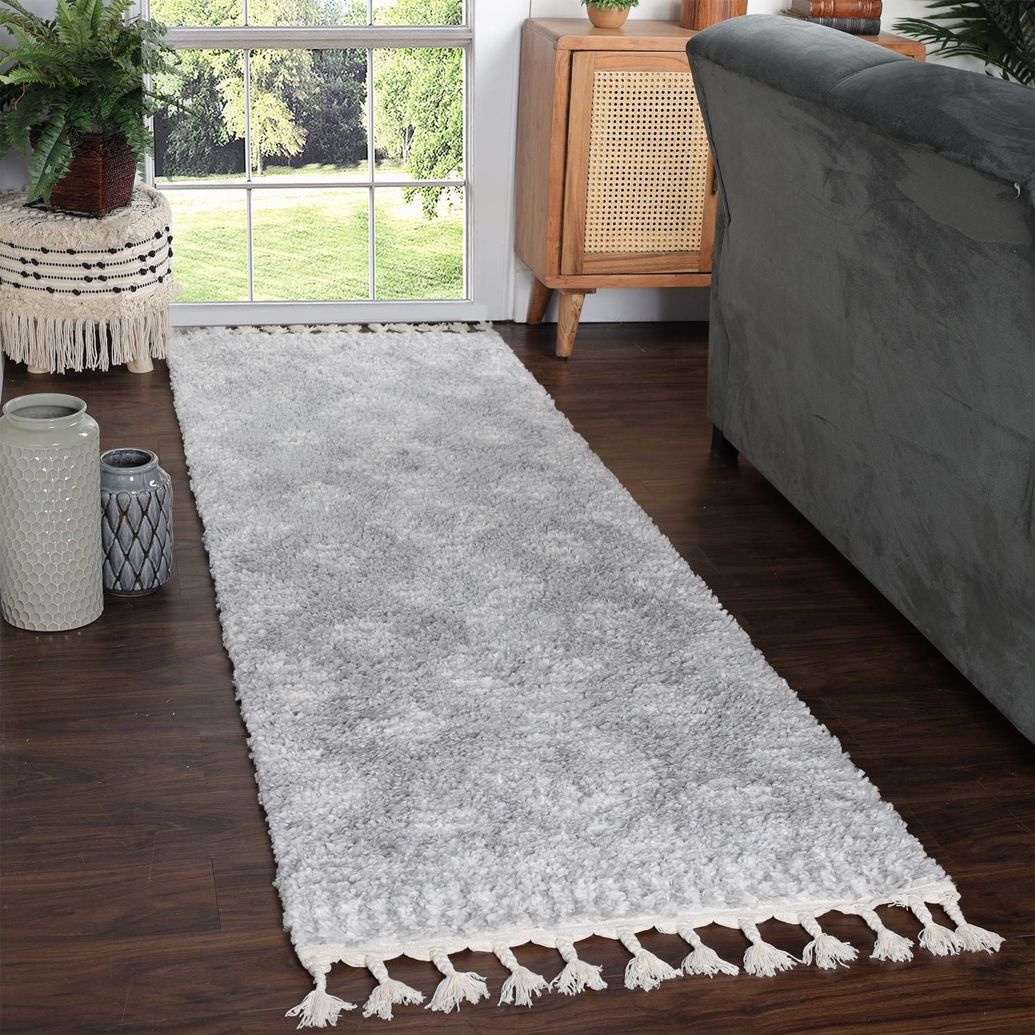 Modern Diamond Plush Polypropylene Indoor Shag Runner Rug with Fringe ...