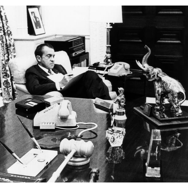 President Richard Nixon In His Office In The White House Residence On ...