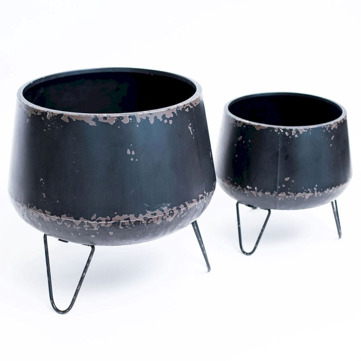 Set Of 2 Black Antiqued Finish Metal Cauldron Shaped Planters - Walmart.com