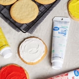 Great Value White Decorating Icing 4.25 oz for Cakes, Cupcakes, and ...