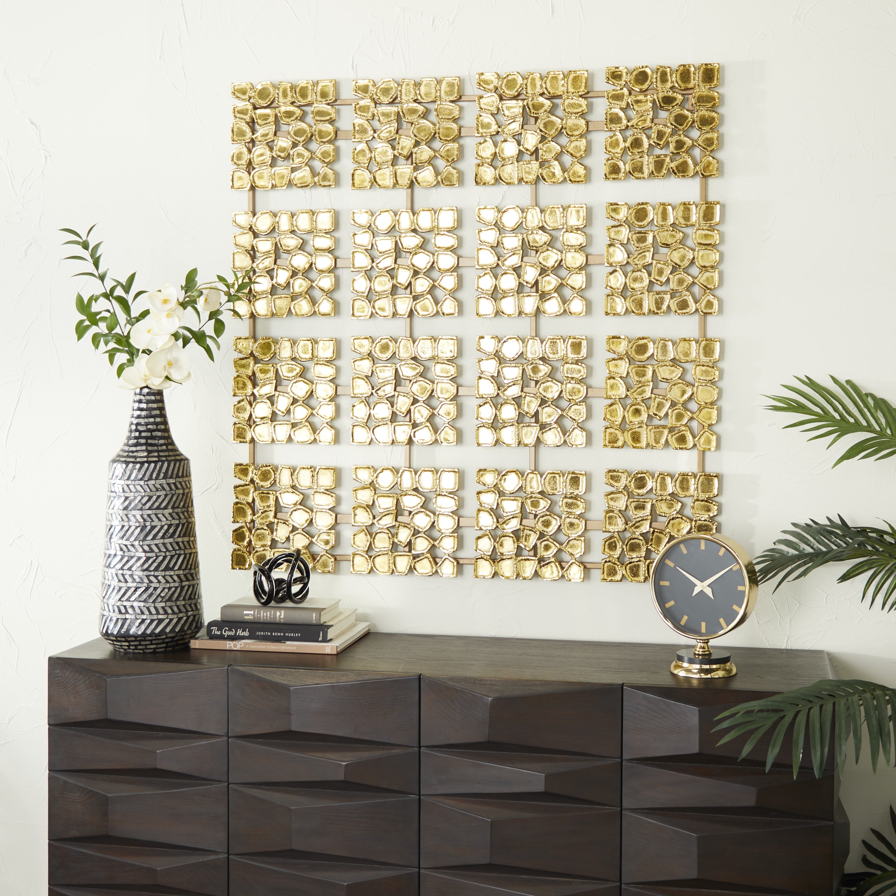 DecMode Gold Aluminum Geometric Wall Decor with Hammered Designs ...