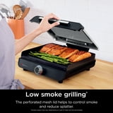 Ninja Sizzle GR100 Smokeless Indoor Kitchen Grill with Nonstick Grill ...