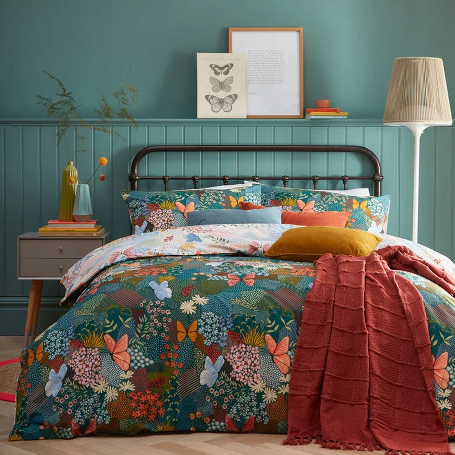 Click here for Furn Forage Floral Duvet Cover Set prices