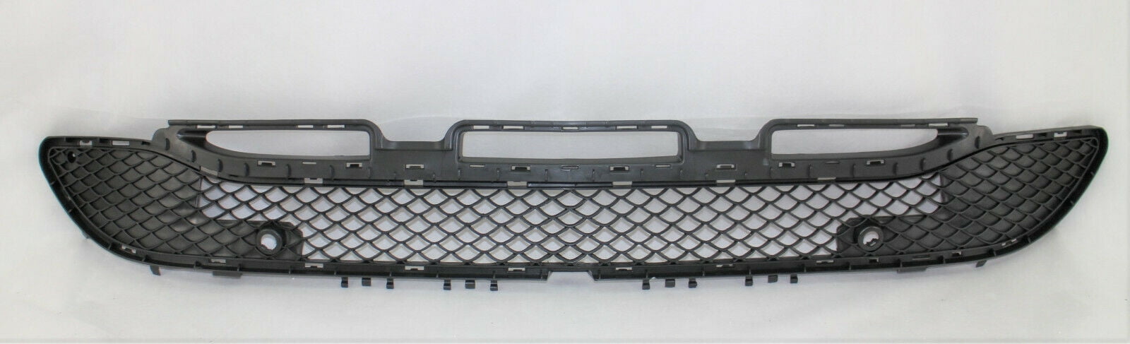 2018- 20 Mercedes GLA 250 X156 front bumper lower center trim grille ...