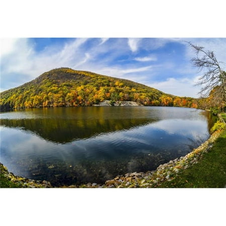 Autumn Foliage at Hessian Lake Bear Mountain State Park - Bear Mountain ...