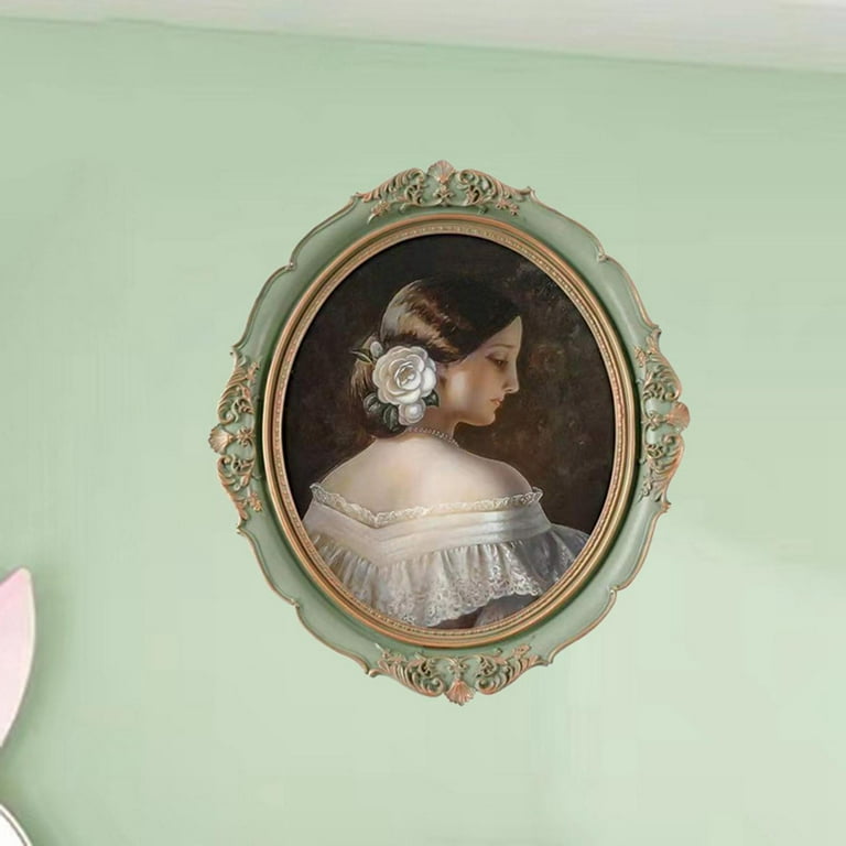 Old Fashioned Oval Frames