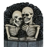 Gothic Love Never Dies Romeo Juliet Skeleton Couple By Black Roses Wall ...